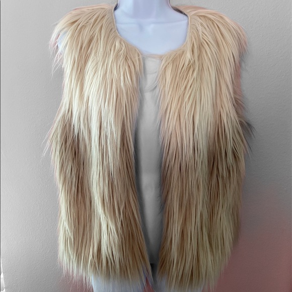 BCBGMaxAzria | Jackets & Coats | Bcbg Faux Fur Vest | Poshmark